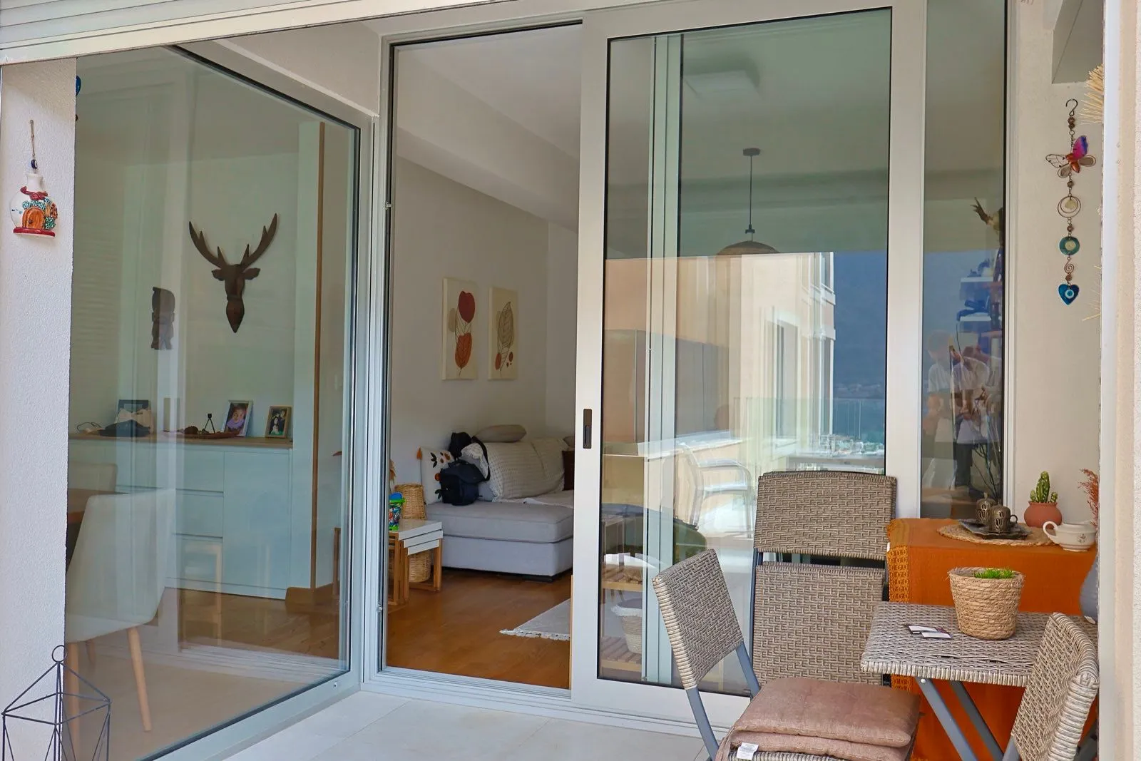 Izdavanje, dvosoban stan, 86m², Dobrota, Kotor | Estitor
