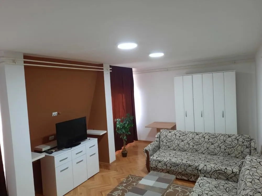 Izdavanje, jednosoban stan, 40m2, Liman 1, Novi Sad, Novi Sad | Estitor